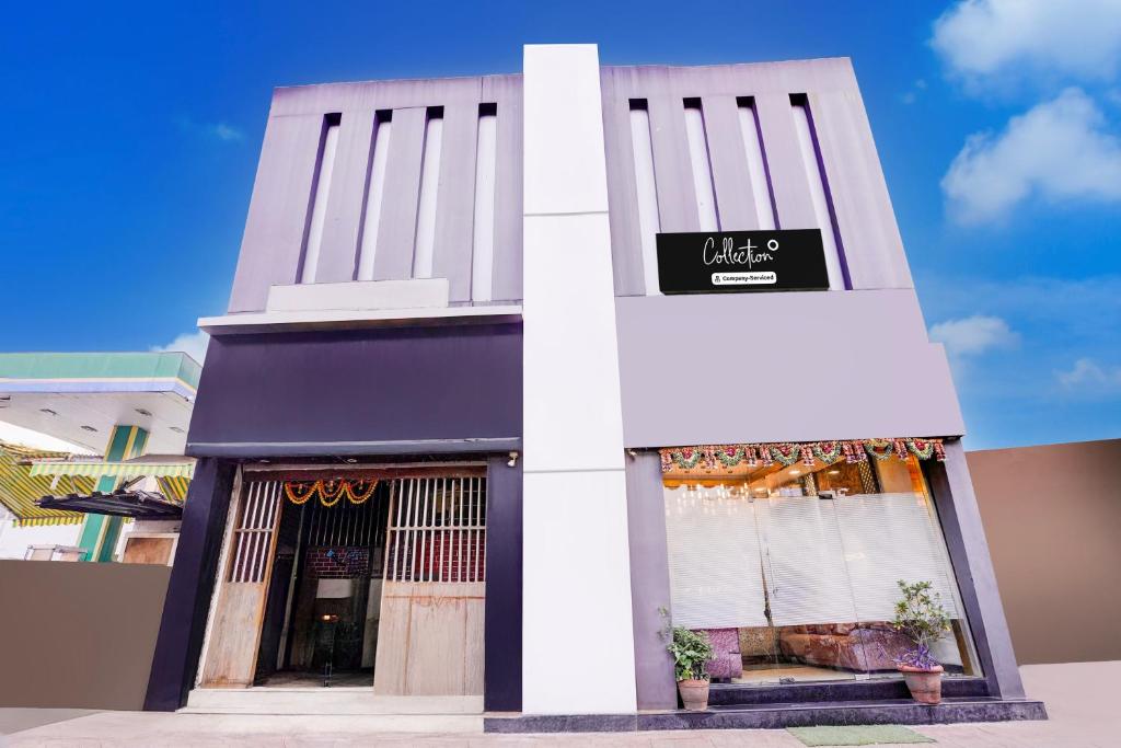 Super Collection O Asalpha near International Airport, Mumbai ...