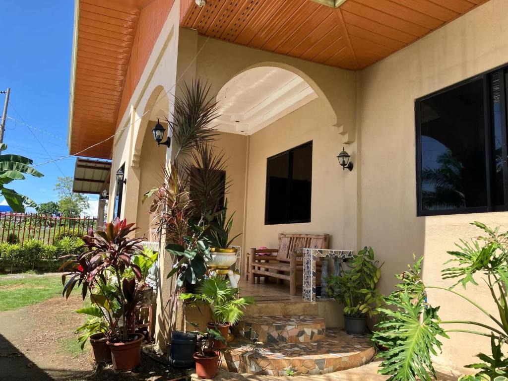 Sandingan Homestay, Loon (updated prices 2025)