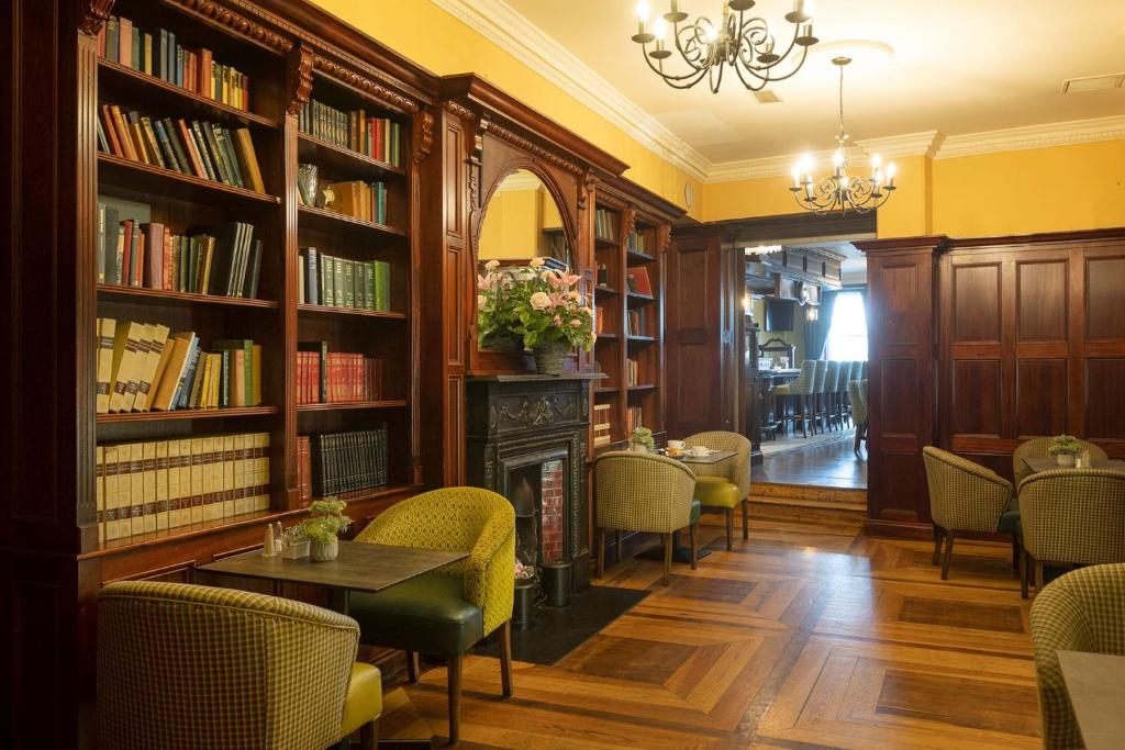 Cahir House Hotel, Cahir (updated prices 2025)