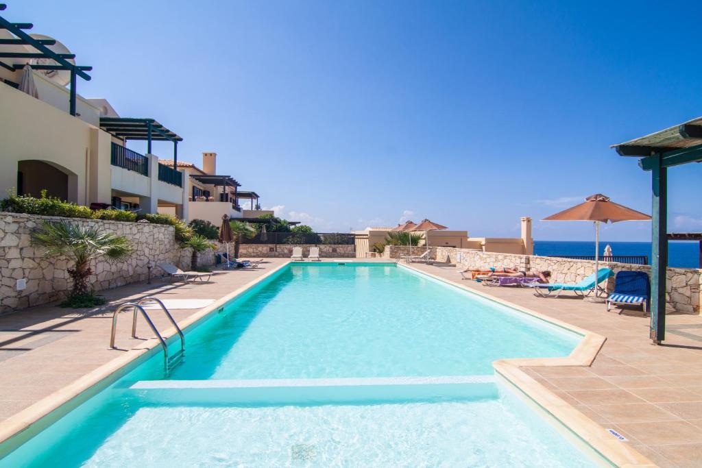 Lovely seaside apartments, walking distance to the beach & amenities ...