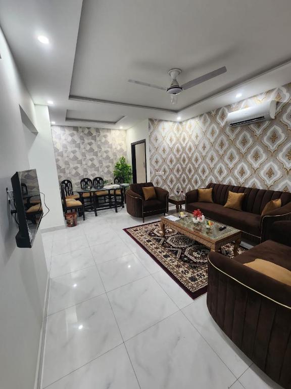 Zameen Opal, Lahore (bijgewerkte prijzen 2025)