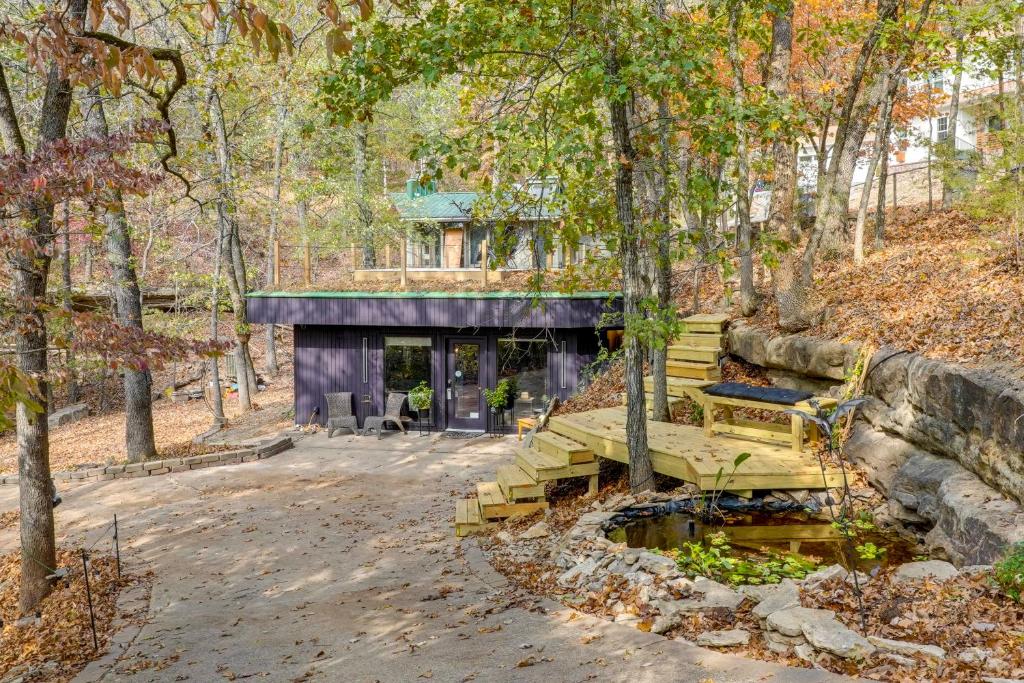 Grill and Rooftop Deck Cozy Hideaway in Garfield, Garfield की (2026 के ...