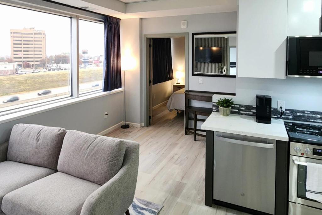 Reese Tower, Tulsa (updated prices 2026)