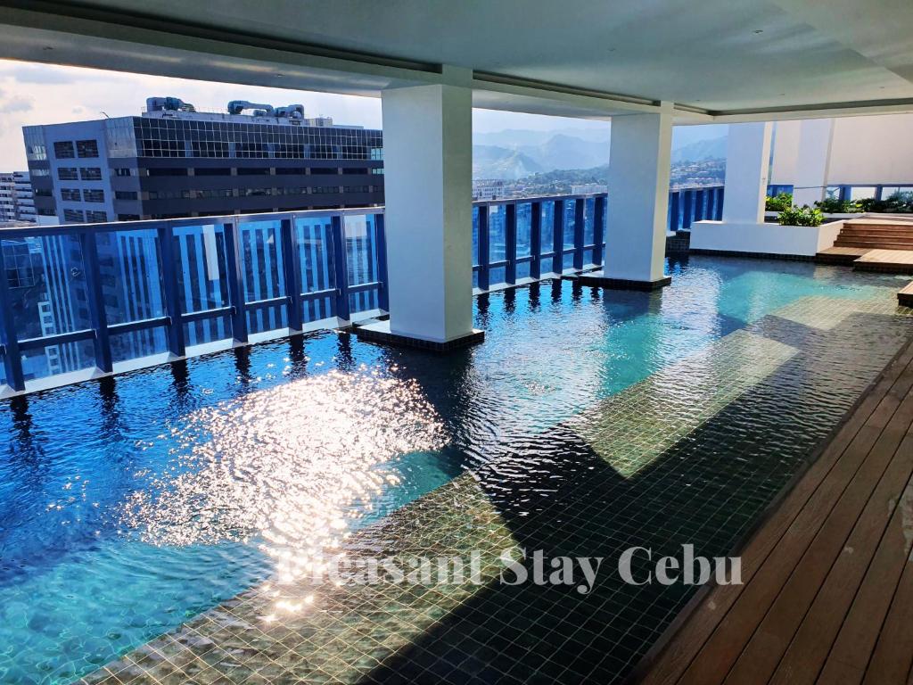 Cebu 38th Park Ave in IT Park New Condo Pool Gym Smart TV Fast Wifi ...