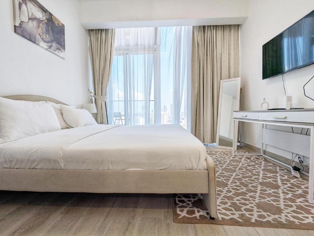 Fully Furnished Cozy Studio at JVC Dubai, Short Drive to Dubai Marina, JBR, Downtown Dubai ...