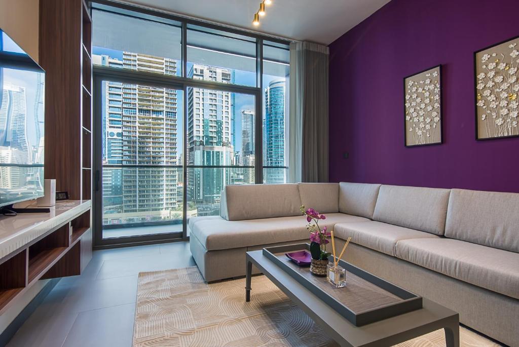 MBL Royal, JLT- 1-BR Apartment with Lake View, Dubai (updated prices 2026)