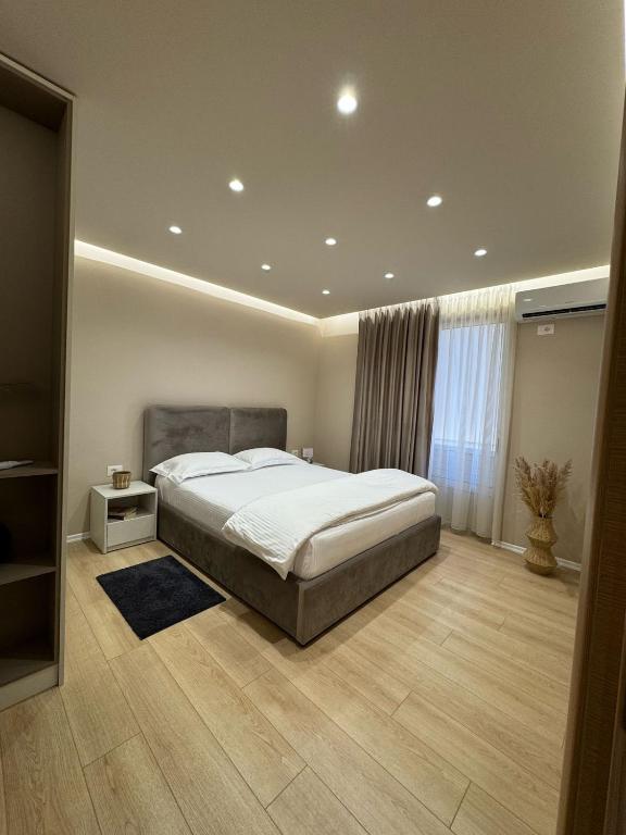 Ajza Apartment, Tirana (updated prices 2026)