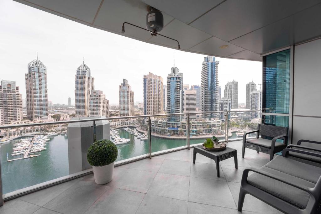Stunning 3-Bedroom Marina View Apartment, Dubai (updated prices 2026)
