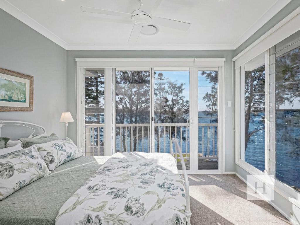 The Lakehouse Retreat, Summerland Point (updated prices 2025)