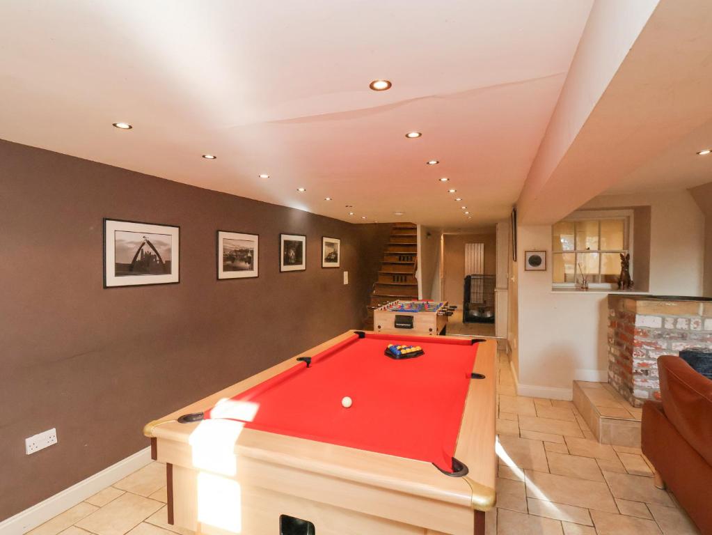 12 St Hilda's, Whitby (updated prices 2025)