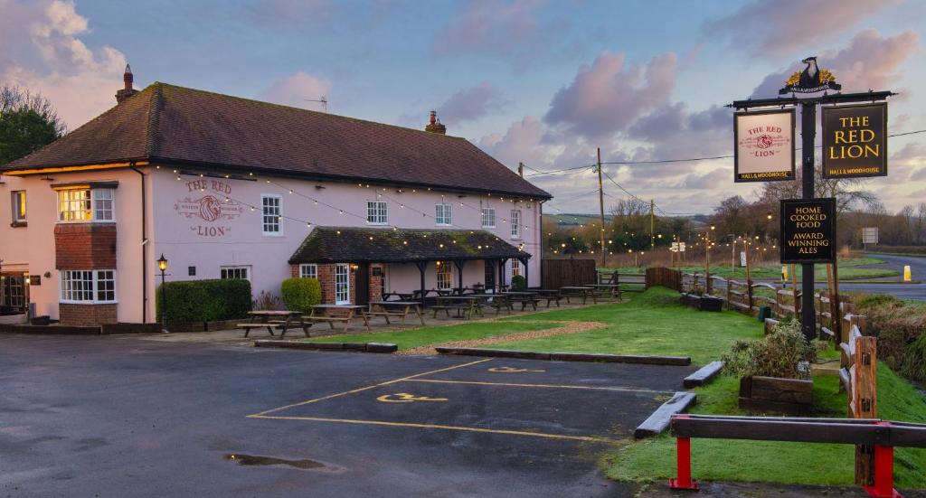 Red Lion, Winfrith Newburgh (updated prices 2026)