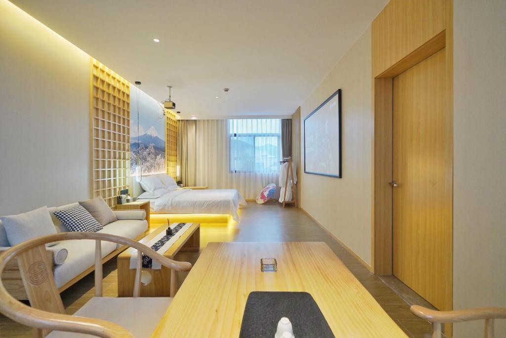 Chendan Hot Spring Villa, Gangwei (updated prices 2026)