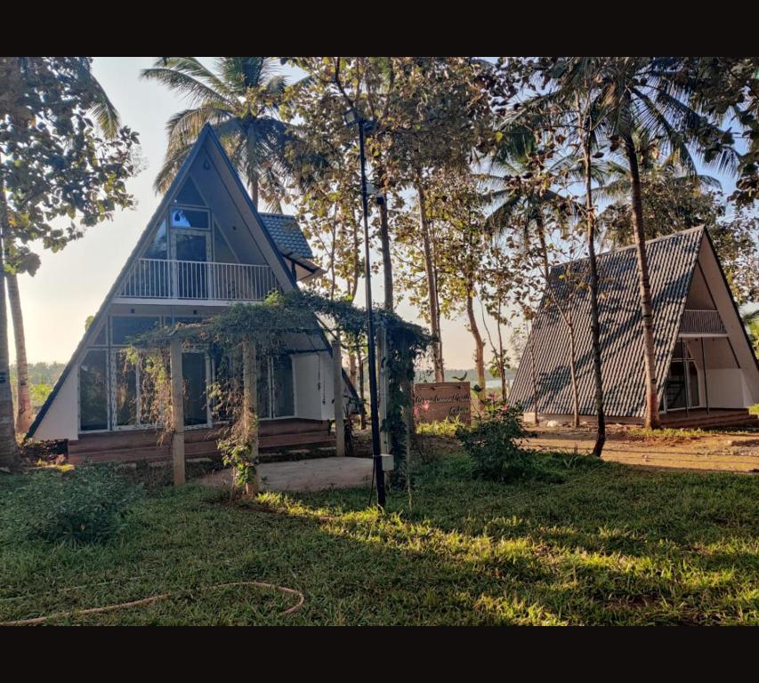 Cosmic Connect Trails Kabini, Antarasante (updated prices 2025)