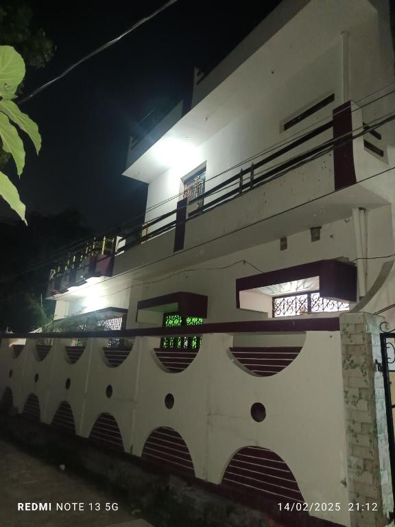 Anuj Home Stay, Prayagraj (updated prices 2026)