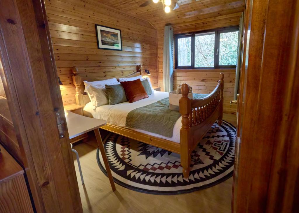 Luxury Wood Lodge with sauna, log burner & private woodland garden ...