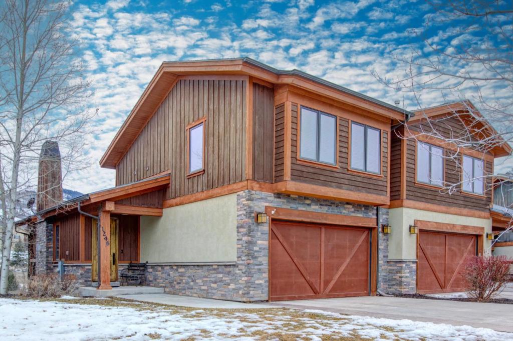 Hailstone 1246 by Moose Management, Cranmer (updated prices 2026)