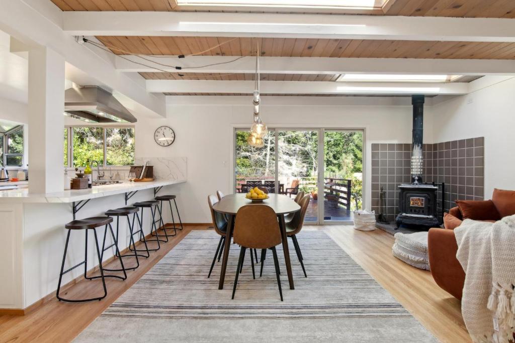 Pacifica Retreat Min to Beach Hot Tub Hidden Creek, Pacifica (updated ...