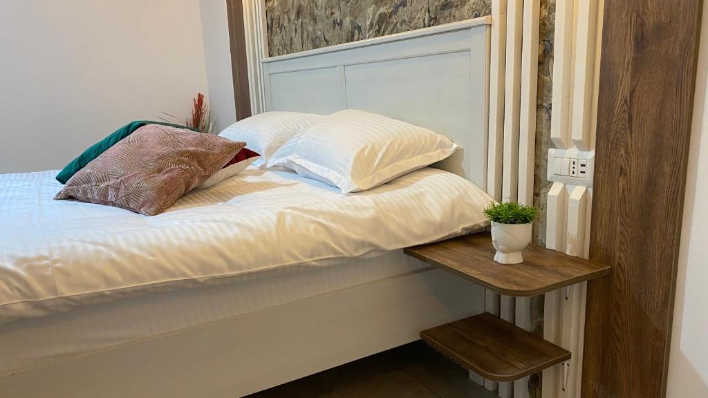 Micul Cosmopolit, Afumaţi (updated prices 2025)