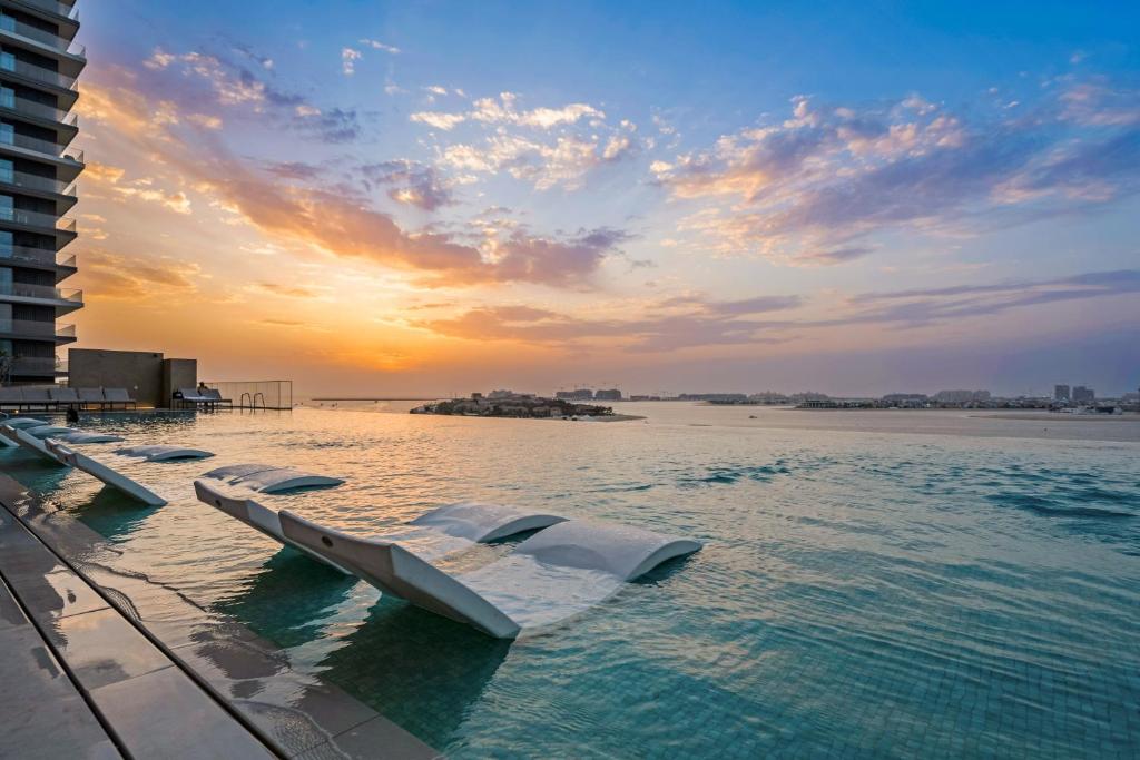 Private Beach-Infinity Pool-Lux Beachfront, Dubai (updated prices 2025)