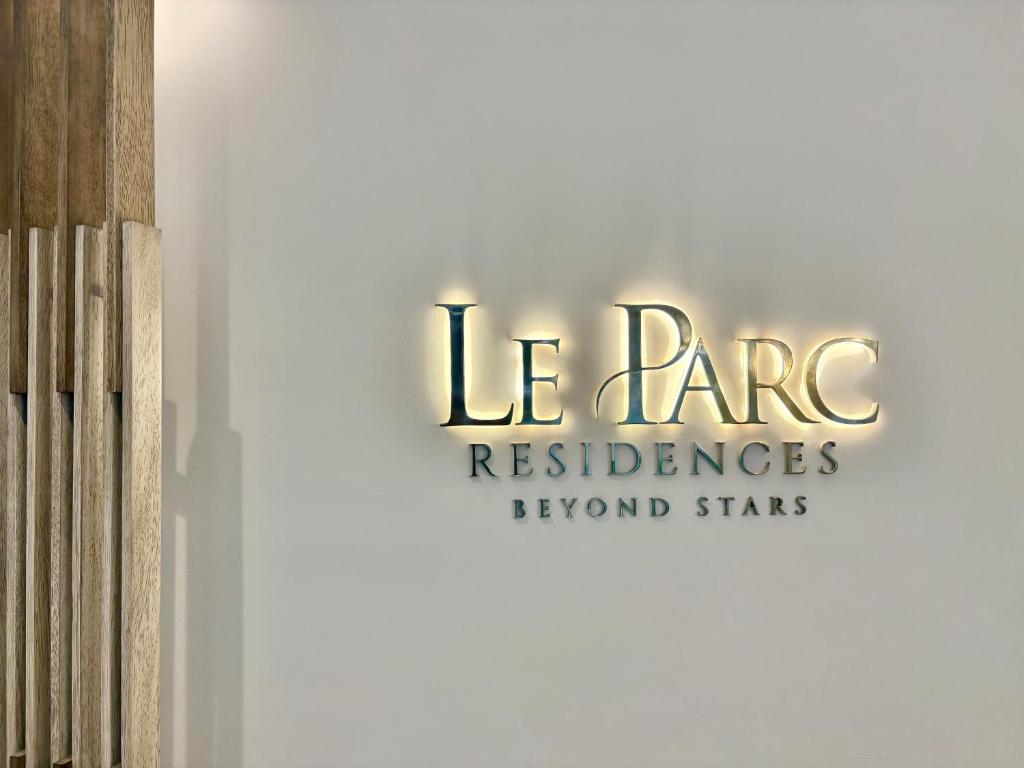 Le Parc Residences Luxury Stay with 5-Star Hotel Services, Quito ...