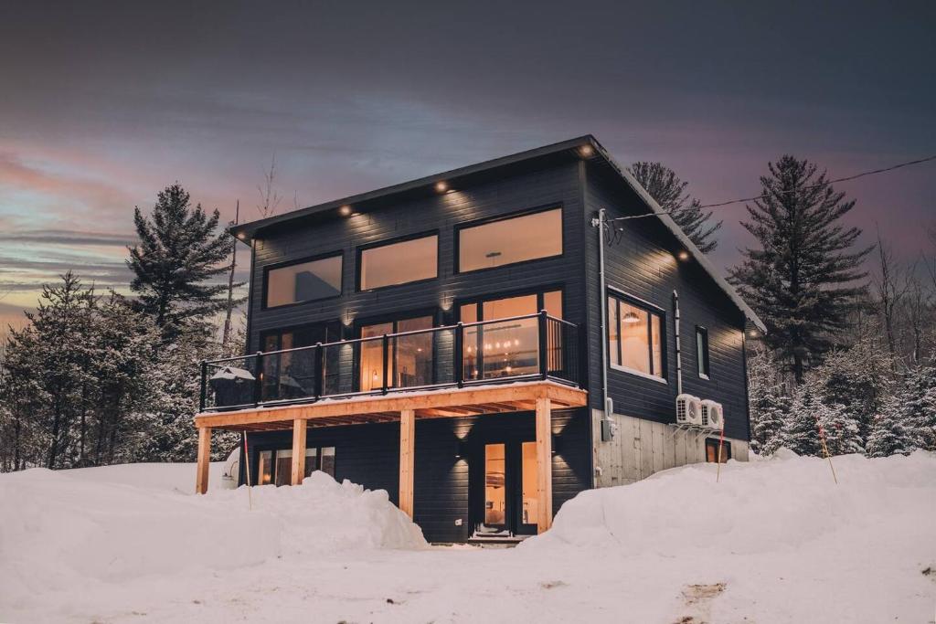 Chalet Mysa Spa Ski Firepit Area, Saint Come (precios actualizados 2026)