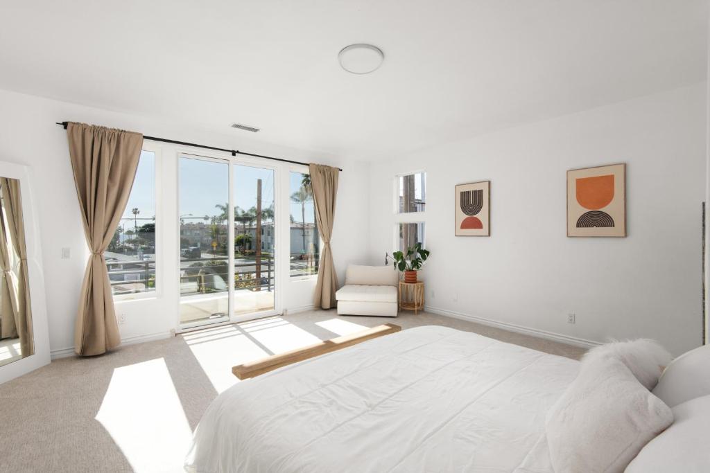 T731b - Ocean Lux, Oceanside (updated prices 2026)