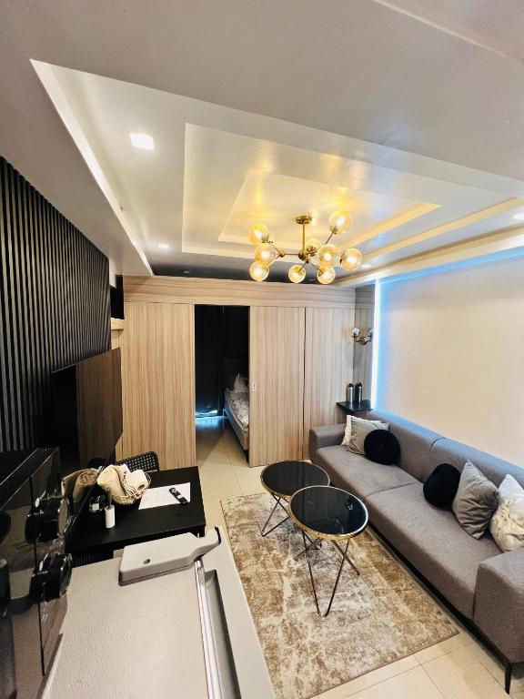 SHORE MOA- EXXY SUITES Pasay, Manila (updated prices 2025)