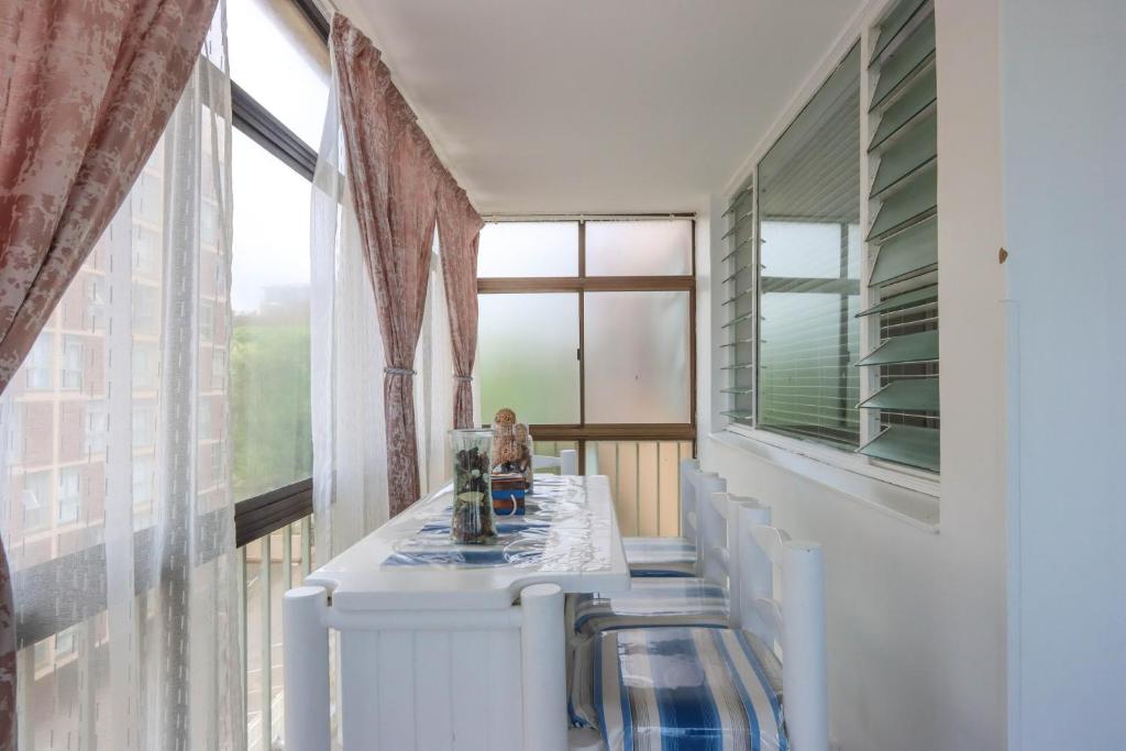 504 Amazibu Holiday Flat- Paradise on the Beach, Amanzimtoti (updated ...
