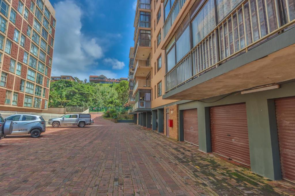 504 Amazibu Holiday Flat- Paradise on the Beach, Amanzimtoti (updated ...