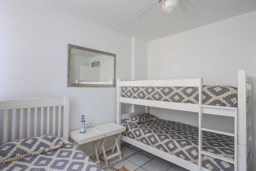 504 Amazibu Holiday Flat- Paradise on the Beach, Amanzimtoti (updated ...