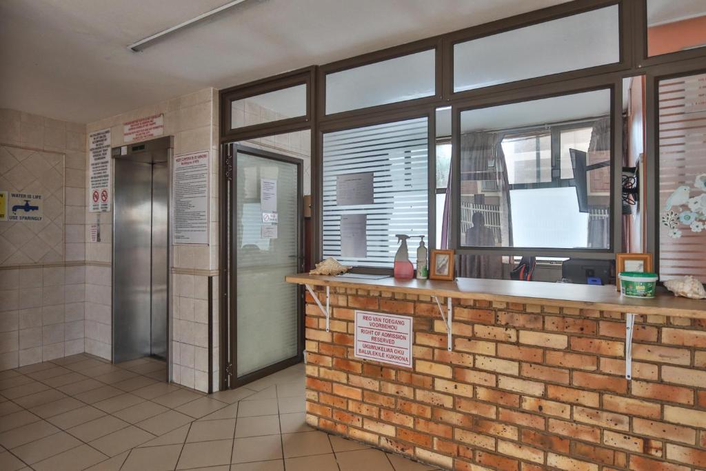 504 Amazibu Holiday Flat- Paradise on the Beach, Amanzimtoti (updated ...