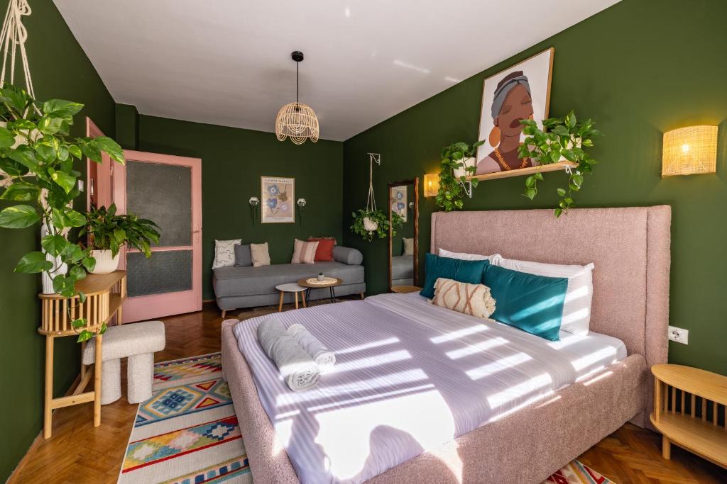 Green & Bright Central, Pristina (updated prices 2025)