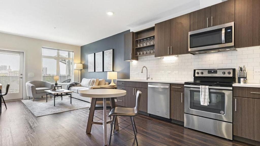 Landing at Village at Rayzor Ranch - 1 Bedroom in Rayzor Ranch, Denton ...