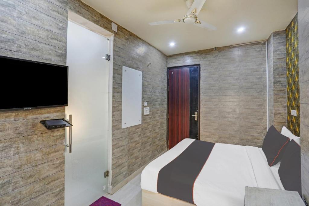 Collection O Model Town Metro View, New Delhi (updated prices 2025)