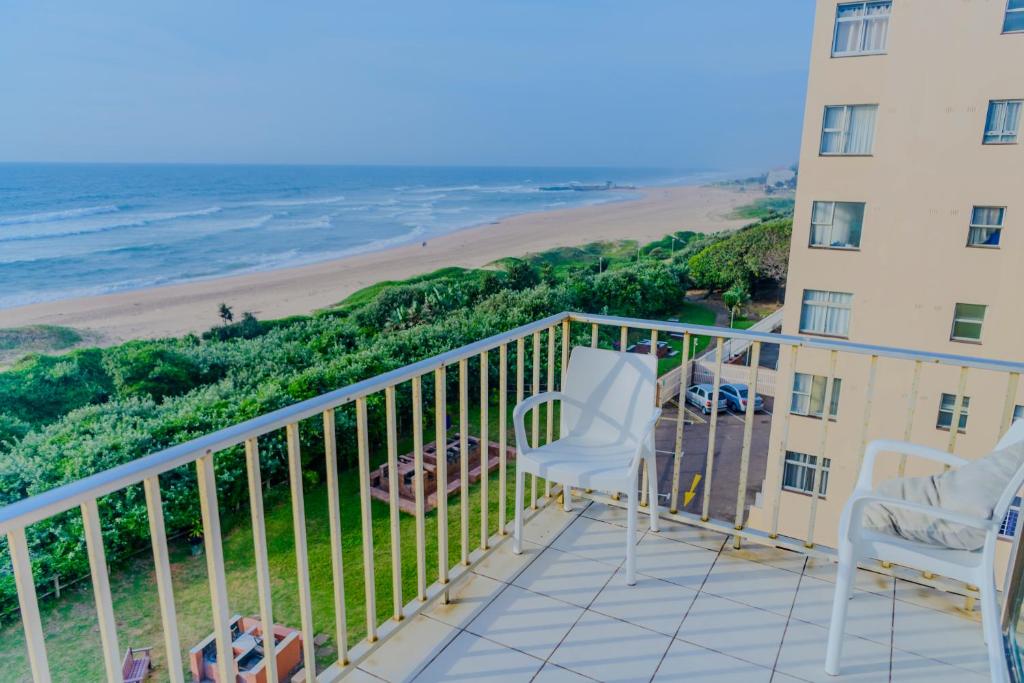 504 Amazibu Holiday Flat- Paradise on the Beach, Amanzimtoti (updated ...
