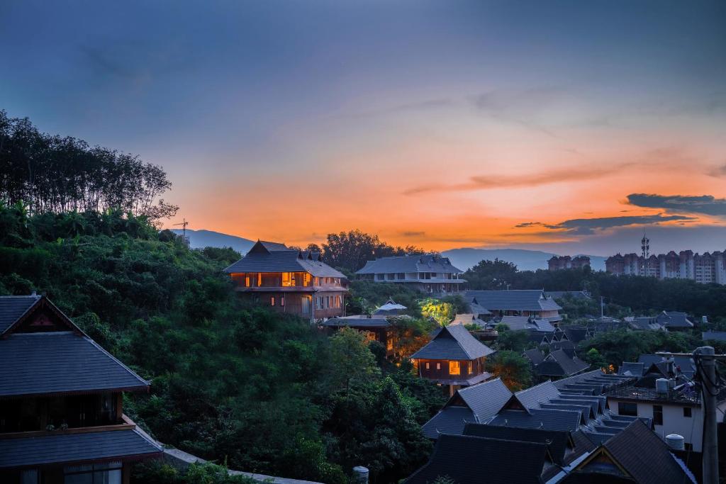 Xishuangbanna Jinghong Suyin Banshan Panoramic Villa B&B, Jinghong ...