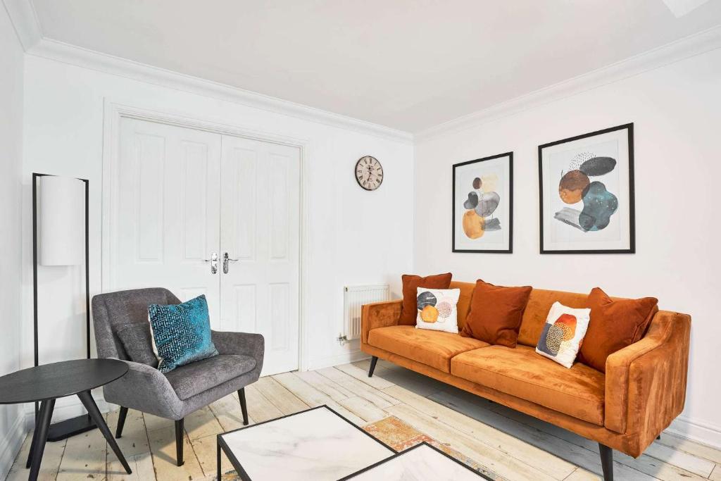 Host & Stay - Hazelnut House, Launceston (updated prices 2026)