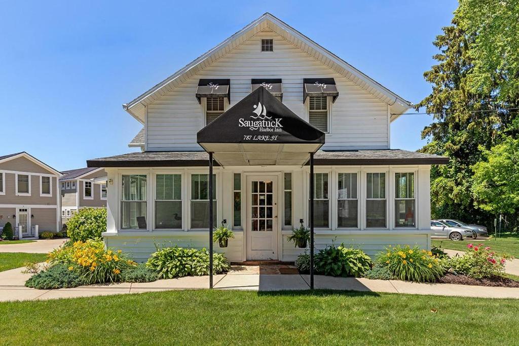 Saugatuck Harbor House, Saugatuck (updated prices 2025)