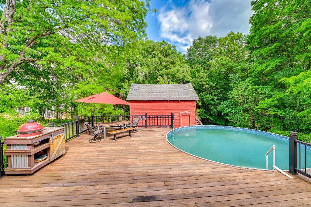 Charming Ballston Spa Home with Sauna and Private Pool, Ballston Spa ...