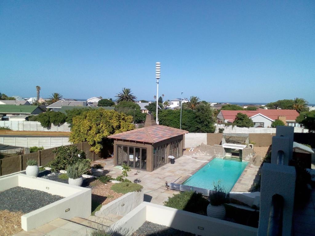 Ocean Glimpse, Cape Town (updated prices 2025)