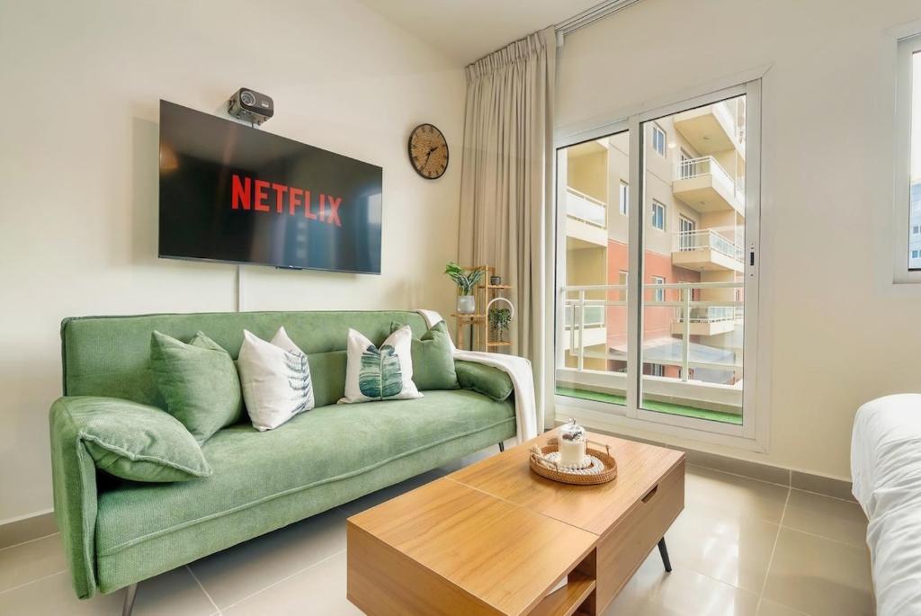 Nature-Themed Stay with 4K Projector, Abu Dhabi (updated prices 2025)