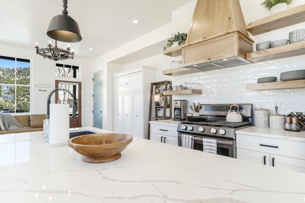 Alpine Abode Private Main Level Studio, Buena Vista (precios ...