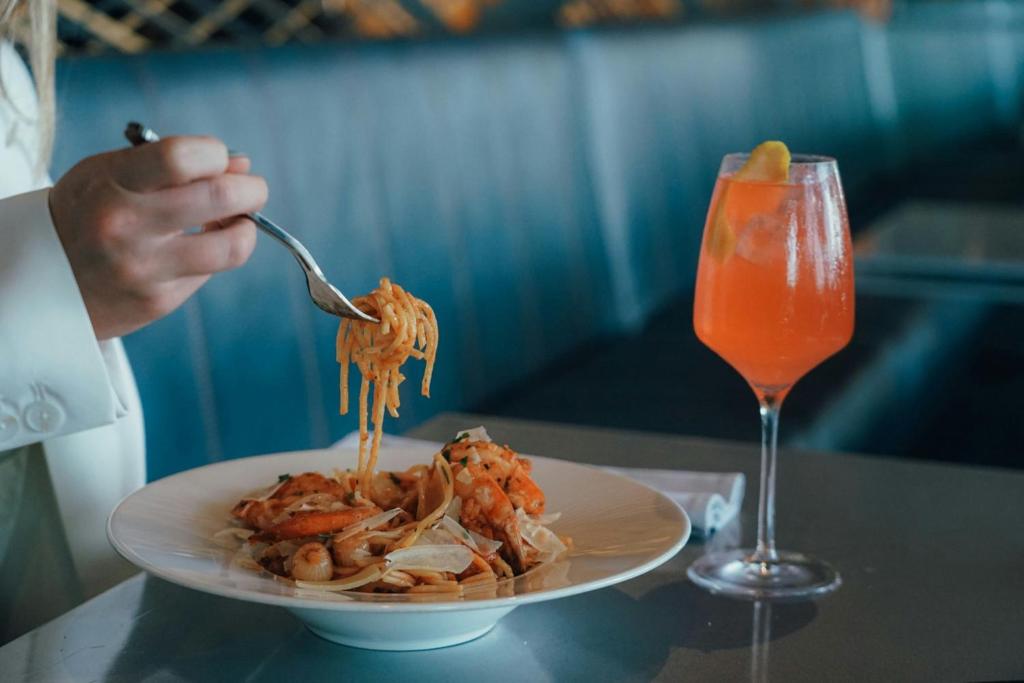 The Wade, Chicago (updated prices 2025)