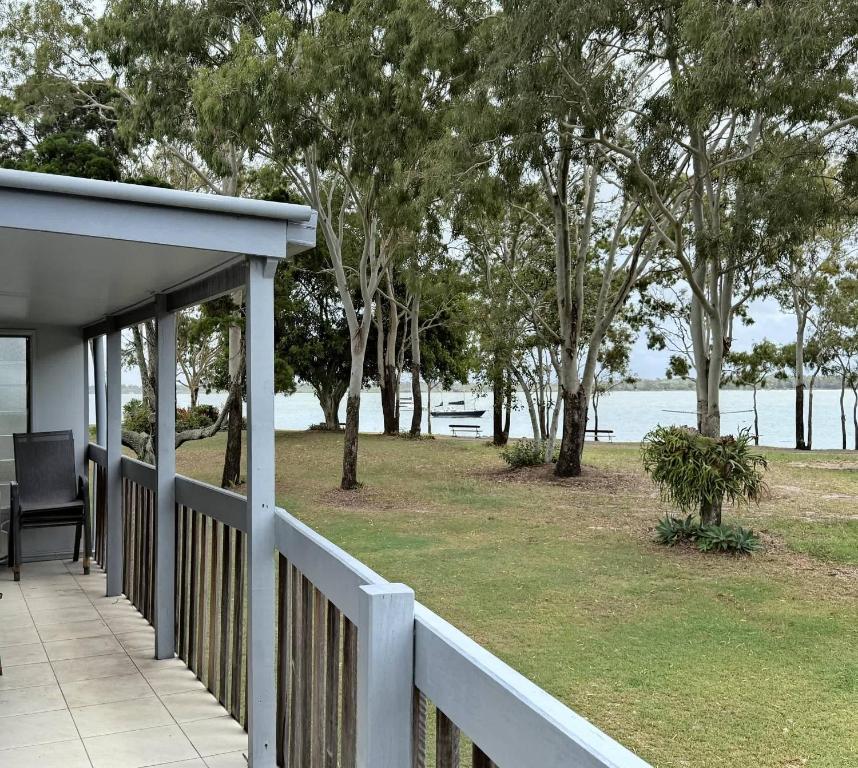 Top Level Unit With Gorgeous Waterviews, Burrum Heads (updated prices 2025)