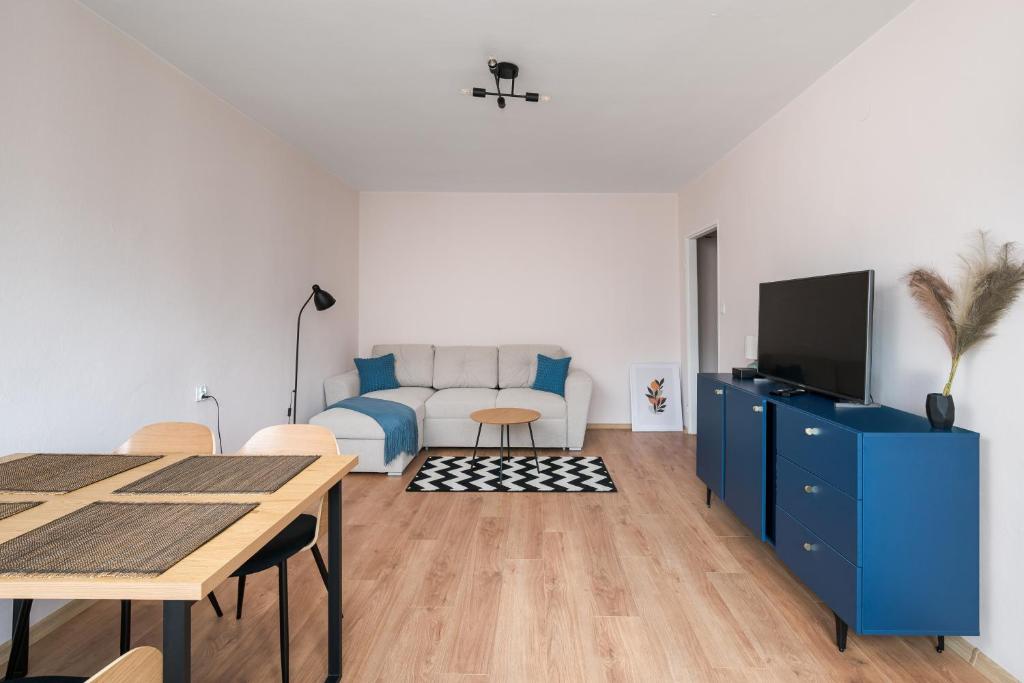 Solec Royal Blue Studio by BookingHost, Warsaw (updated prices 2026)