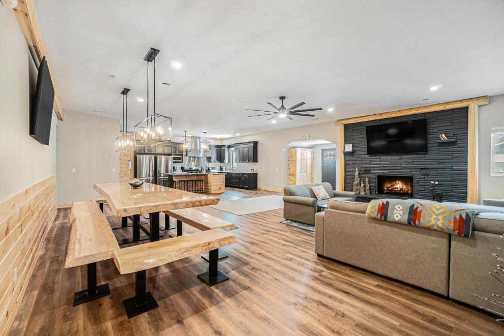 Timbertown Lodge & Lanes, Lewiston (updated prices 2025)