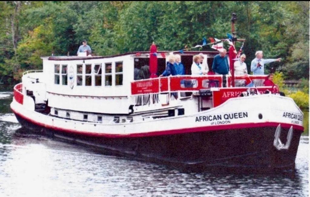 The African Queen of London, Mapledurham (updated prices 2026)