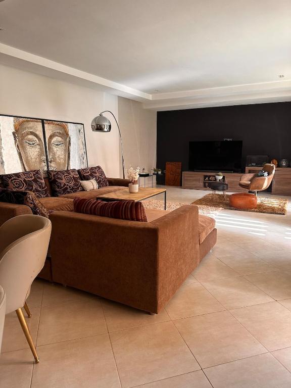 Charming house Villa in a private residence, Bir el Djir (aktualisierte ...