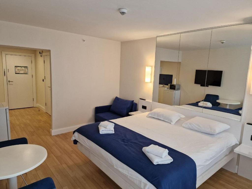 Orby City Seafront Luxury Stay, Batumi (updated prices 2026)
