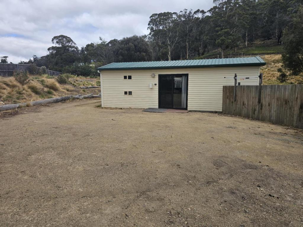 Mount Rumney Escapes - Platypus Cabin, Mount Rumney (updated prices 2025)